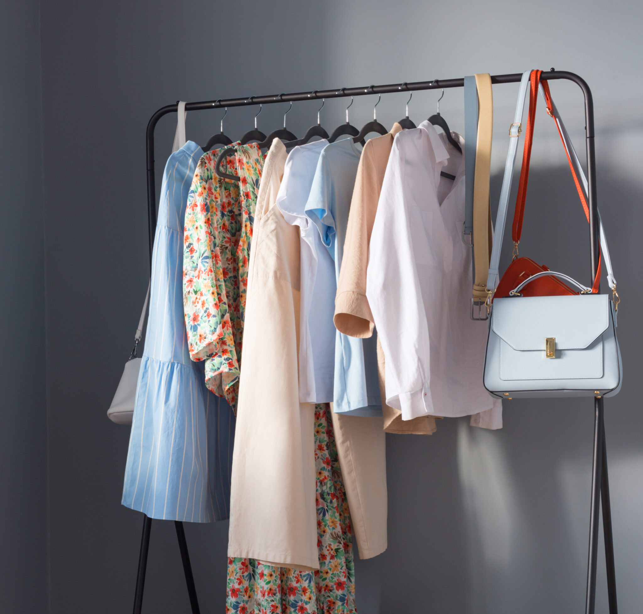 Why Light-Coloured Clothes are the Best in Summer? – SeekoG – Revise ...